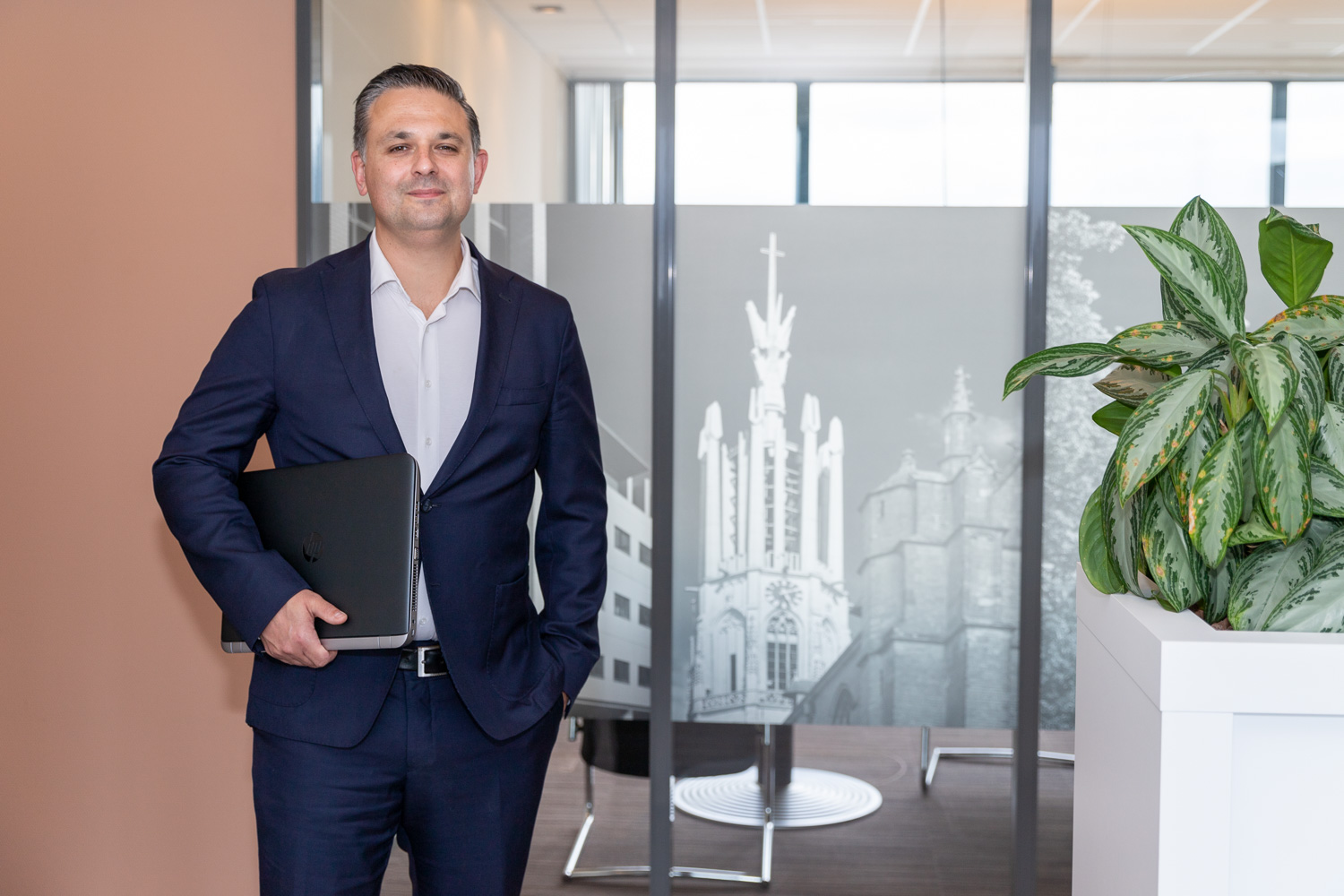 mr. J.P.G. (Jelle) van Roeyen - Justion Advocaten